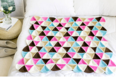 Crochet 3D Triangle Motif Blanket - Easy Crafts patterns
