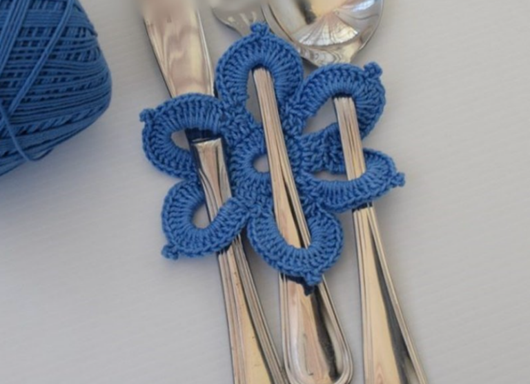 Flower Cutlery Holder Free Pattern - Easy Crafts patterns